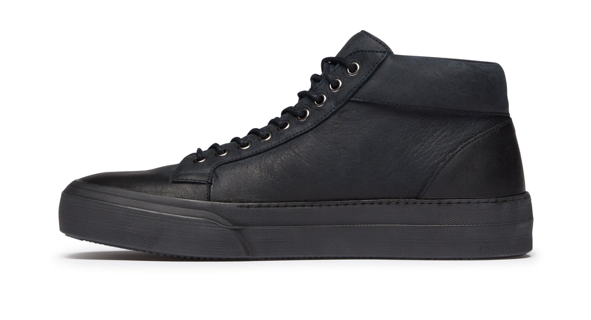 Manteigas Dark Navy | Leather Mid-cut Trainer | Oliver Sweeney